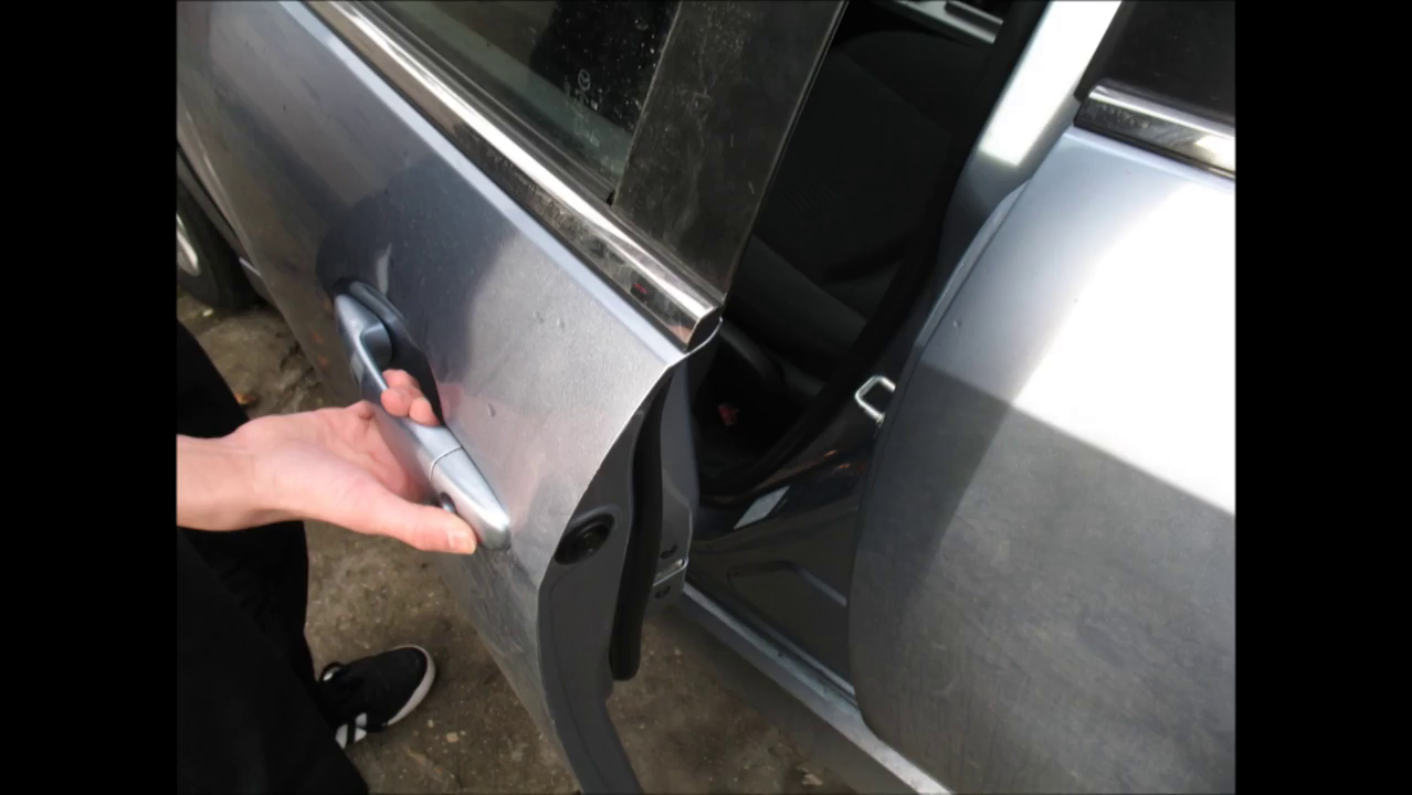 Soha ne lopj egy bérgyilkostól, kisfilm, nlg - Videa