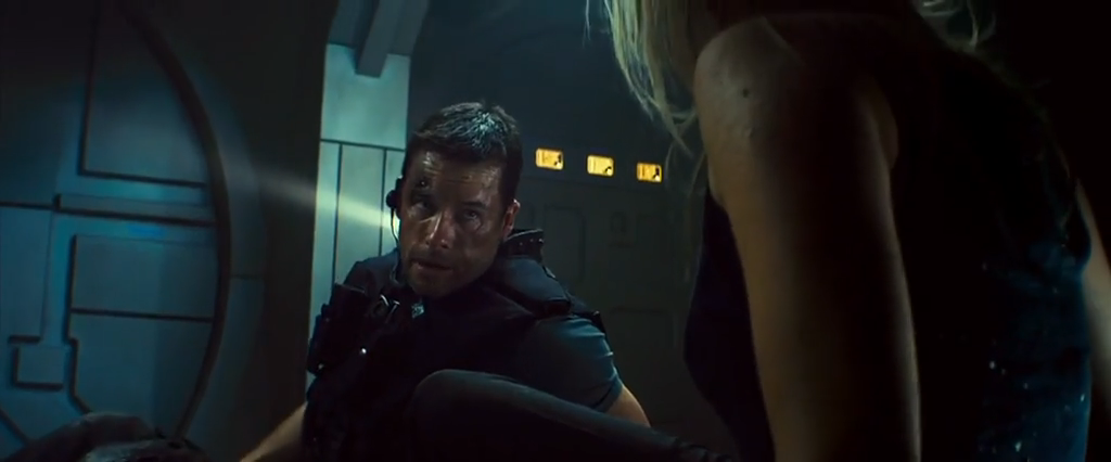 Lockout - trailer, guy pierce, lockout, luc besson - Videa