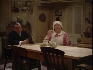 Csengetett, Mylord? / Mrs. Lipton, vígjáték - Videa