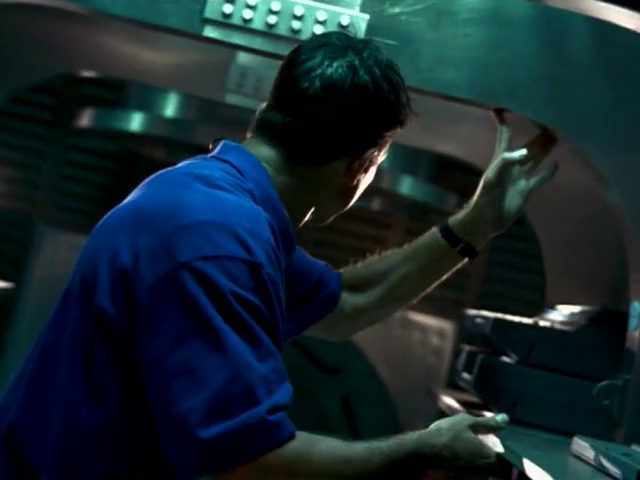 MAX Q KÉNYSZERLESZÁLLÁS (1998).mp4, 12 éven aluliak számára a megt ...