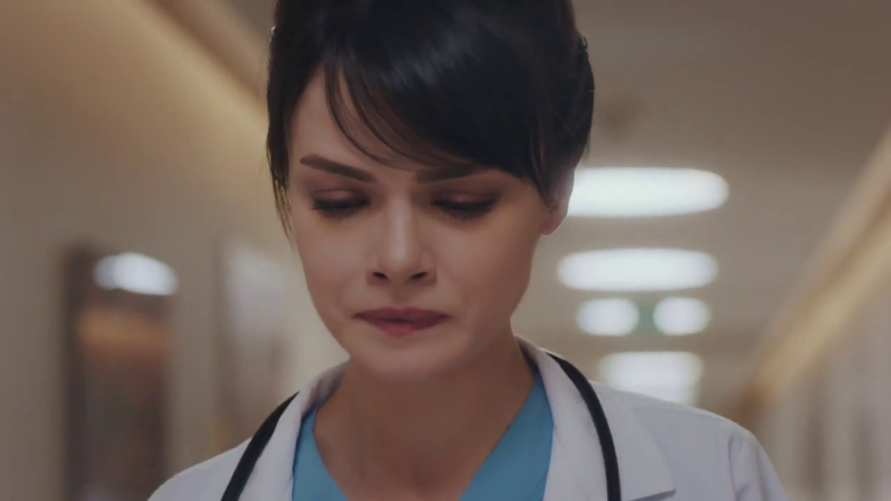 Nazli azt hiszi elveszíti szeretett, film/animáció - Videa