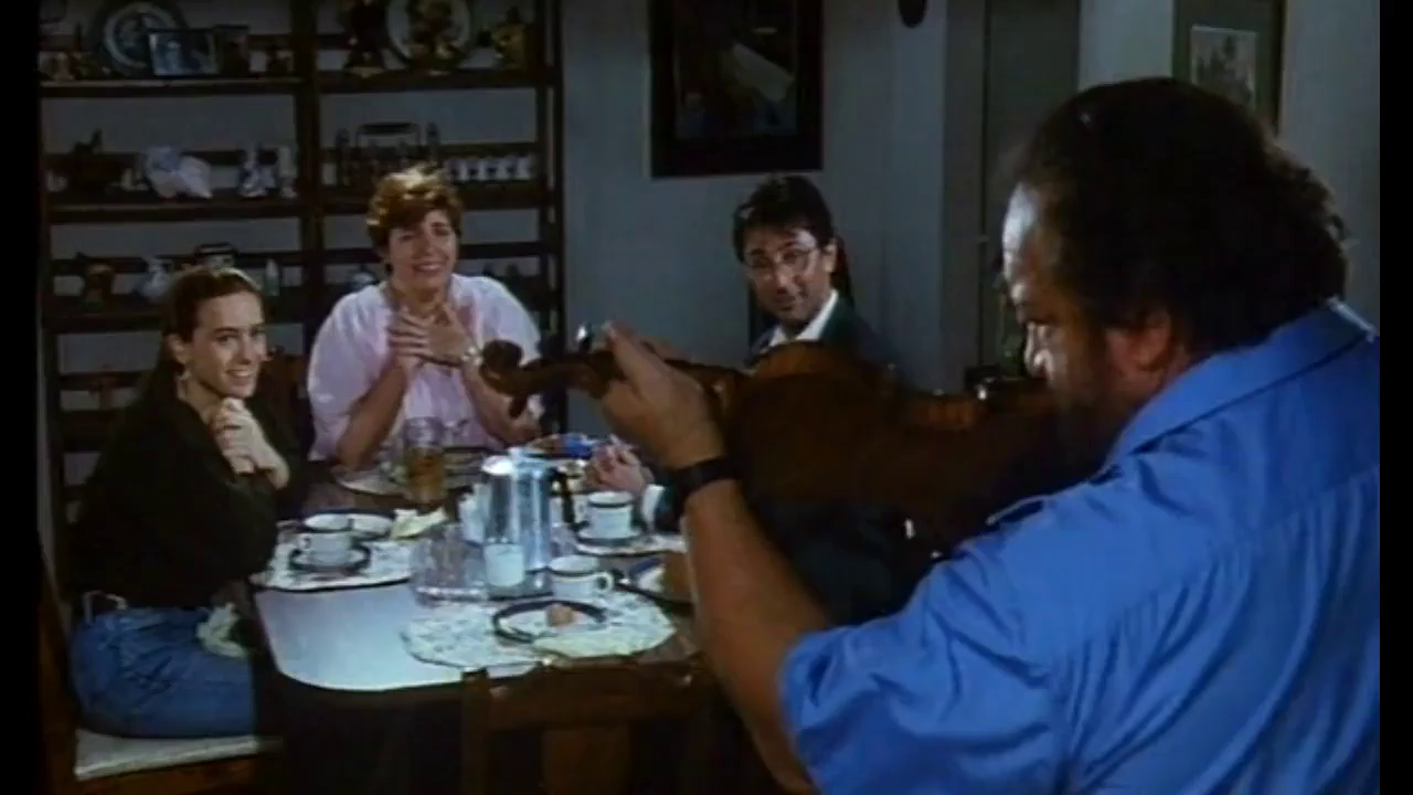 Fél lábbal a paradicsomban 1991, film/animáció - Videa