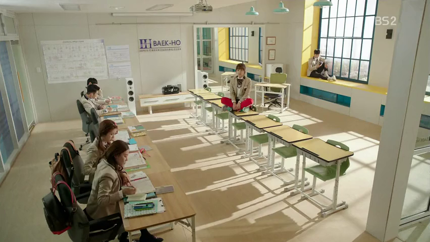 Sassy Go E05 - Videa