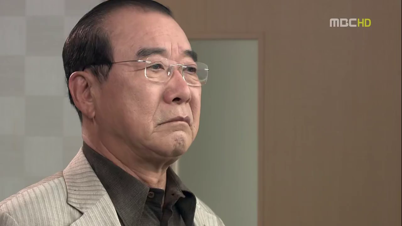 Miss Ripley E15, film/animáció - Videa