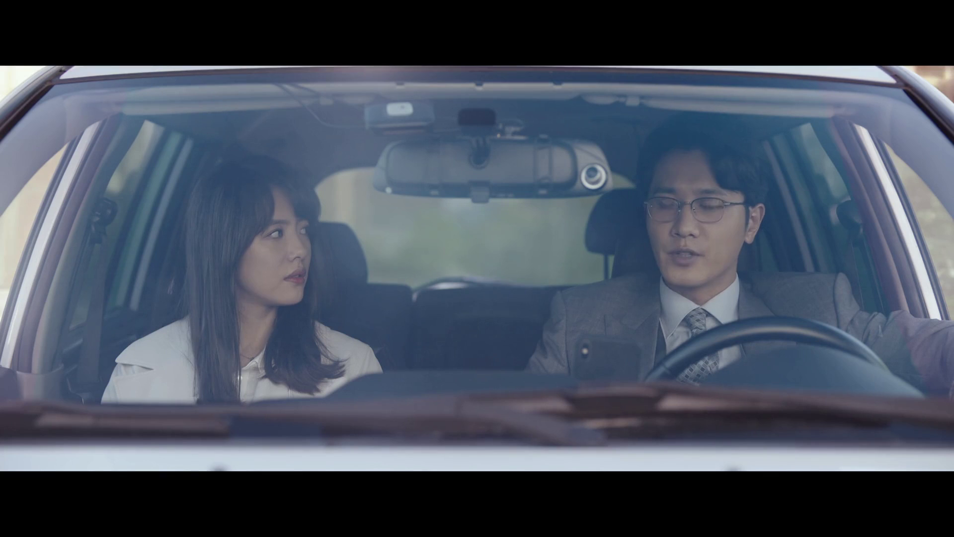 Unexpected Falling E26, film/animáció - Videa