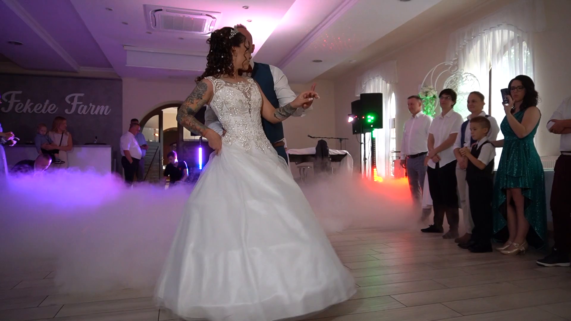 FANNI ÉS JANI LEGSZEBB NAPJA - Videa