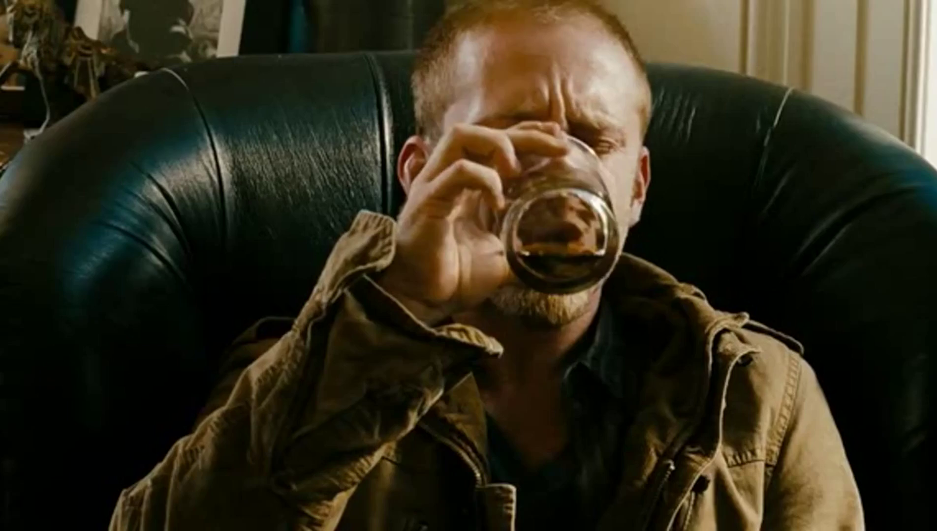 A mestergyilkos 2011. ‧ Akció/Thriller, https://port.hu/galeria/a, mest - Videa