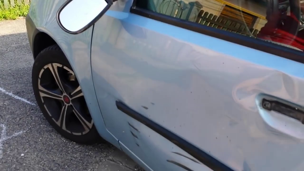 Fiatba csapódott a cross motoros, baleset, cross motor, fiat - Videa