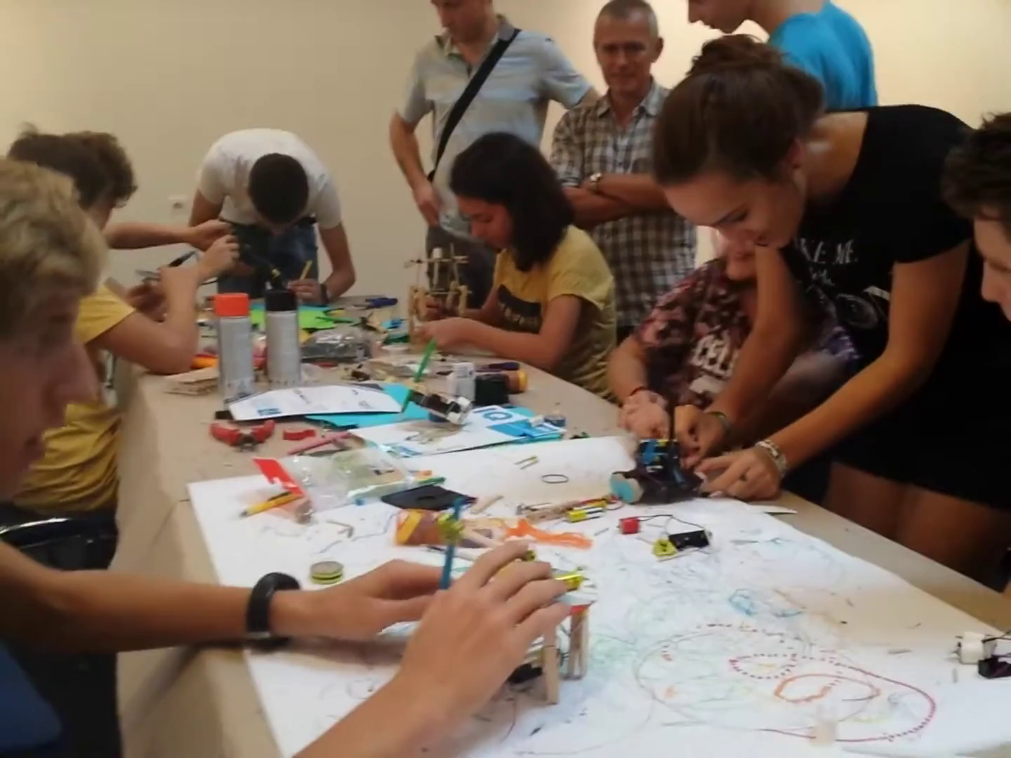 Robotépítés a Pannon-tenger Múzeumban -, firkarobot, miskolc, Pannon ...