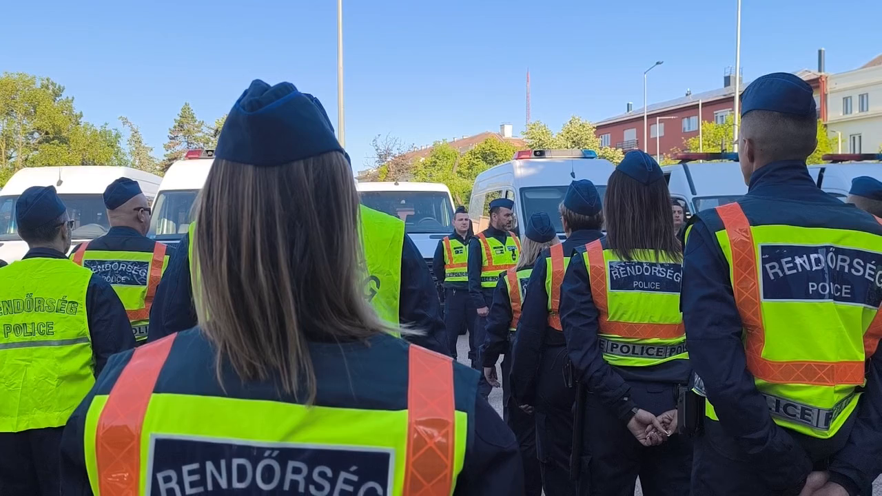 Rendőrségi razzia Székesfehérváron - Videa