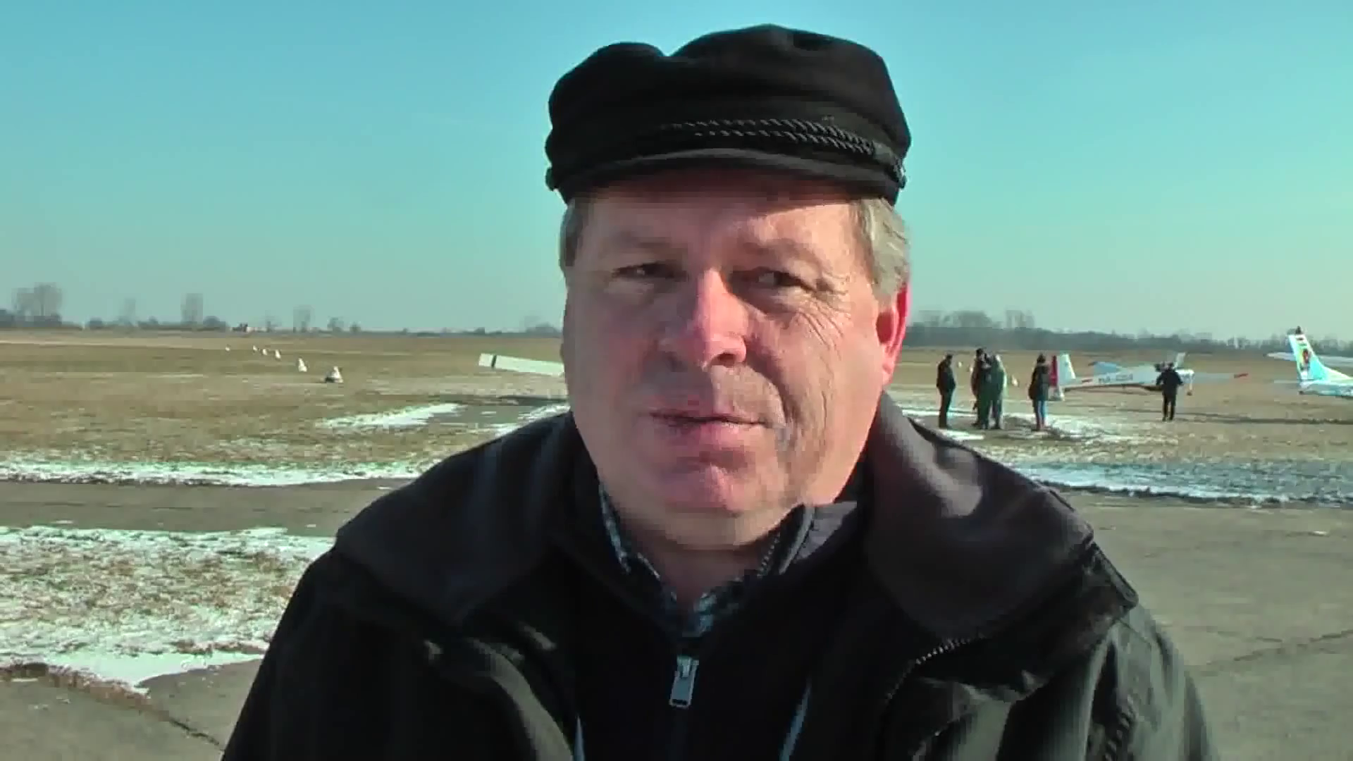 Óévbúcsúztató Börgöndön hagyományosan repüléssel, A levegőből búcsúztak ...