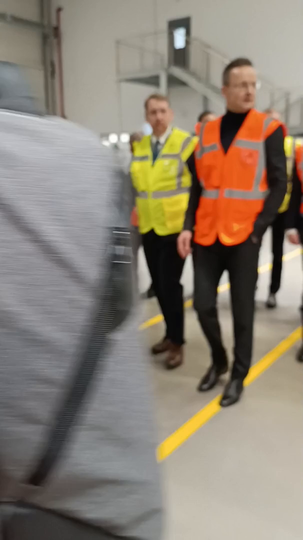 ZF Chassis gyárátadó Debrecenben, debrecen, gyár, átadó - Videa